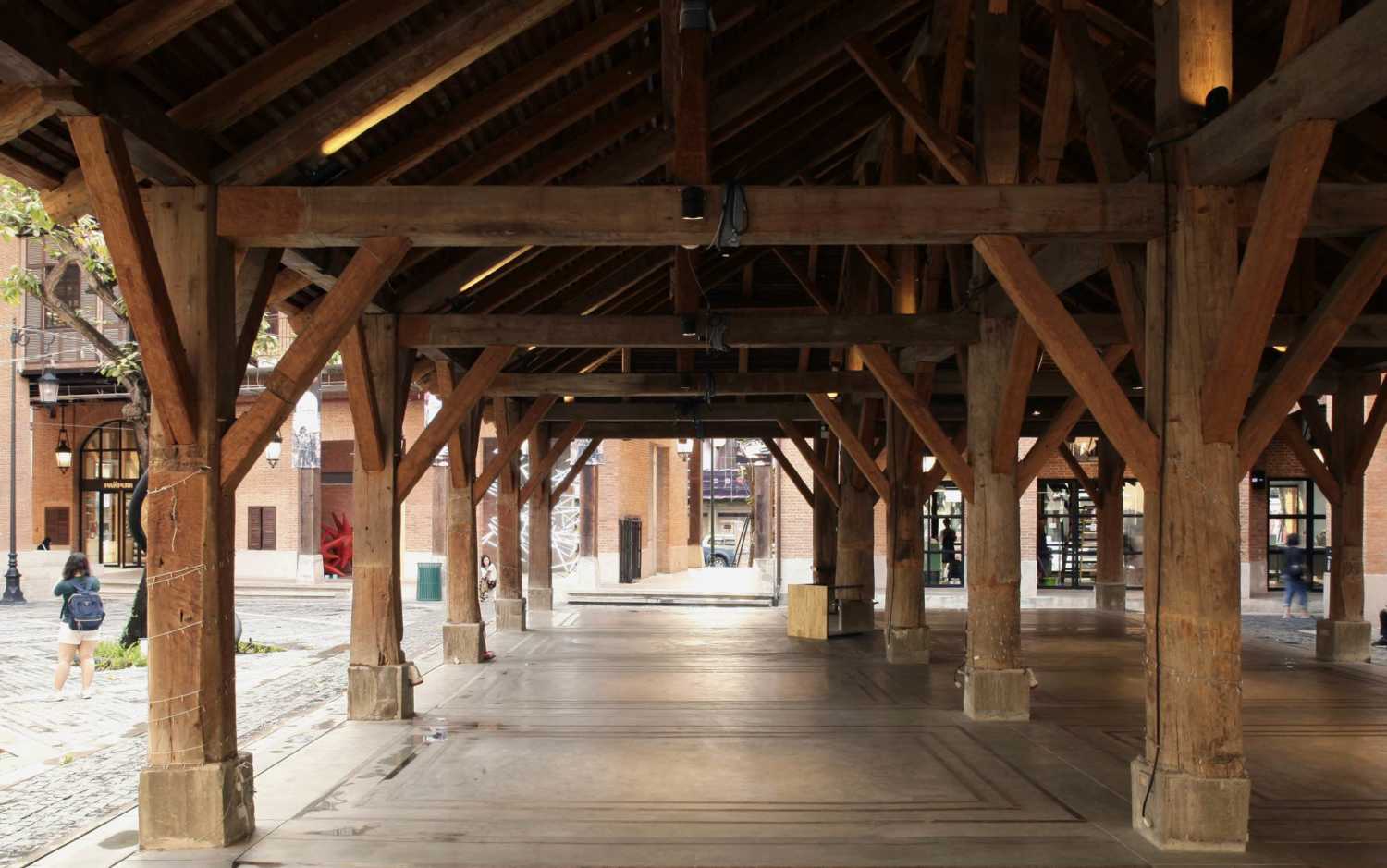 One Nimman – Ong-ard Architects